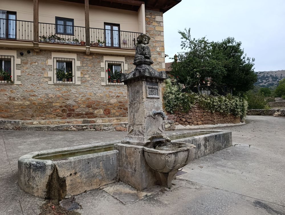Visita la Fuente de Ahedo del Butrón en Los Altos - Turismo Burgos y ...
