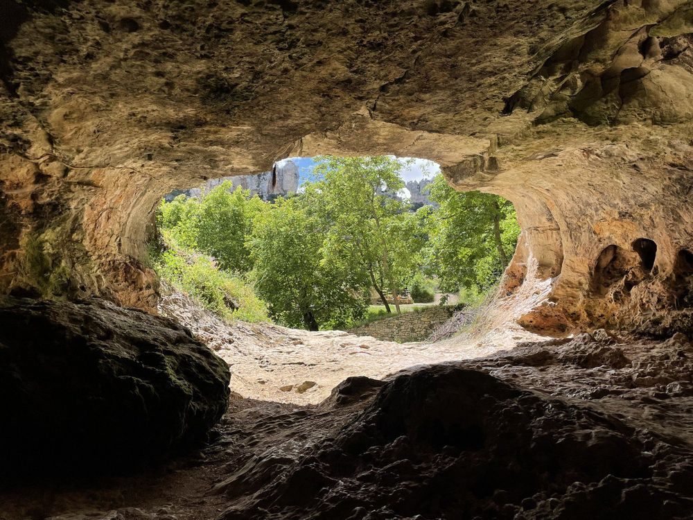 Visita la Cueva del Agua de Orbaneja del Castillo en Burgos - Turismo ...